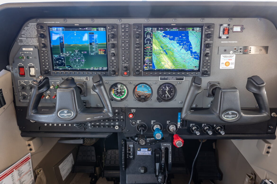 N466CC – San Carlos Flight Center